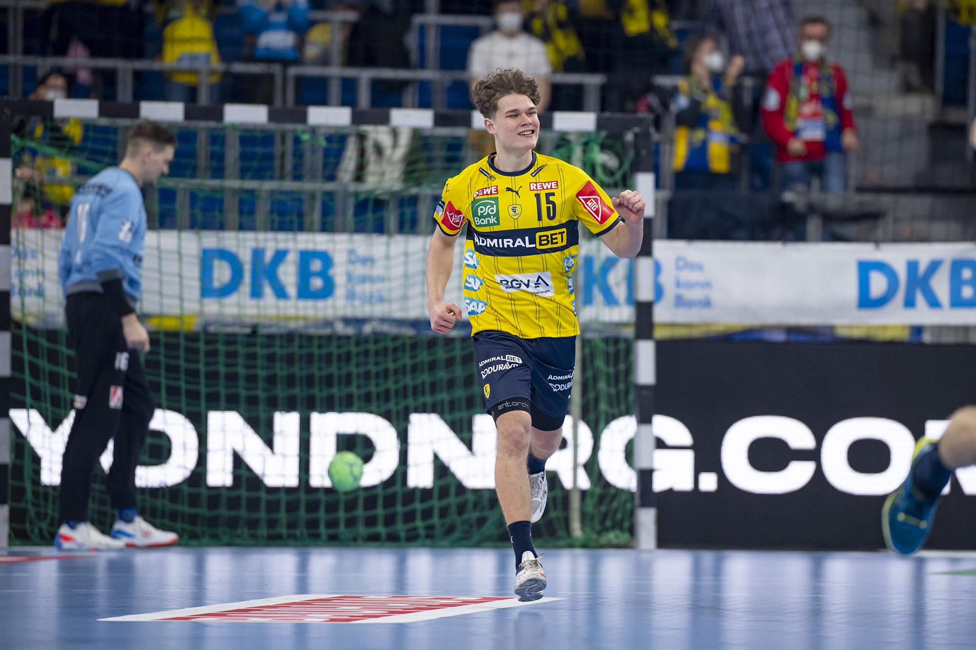 Starkes Debüt: Junglöwe David Móré - Rhein-Neckar Löwen